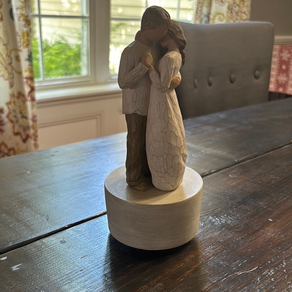 Willow Tree | Art | Willow Tree Couple Sculpture Musical Windup That ...